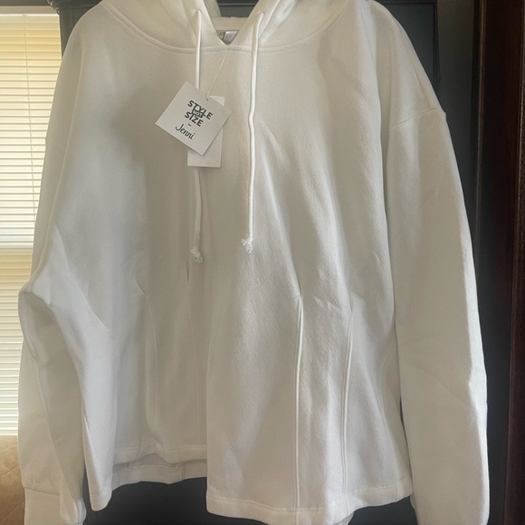Jenni | Tops | New With Tags White Sweat Shirt With Vertical Seams At ...